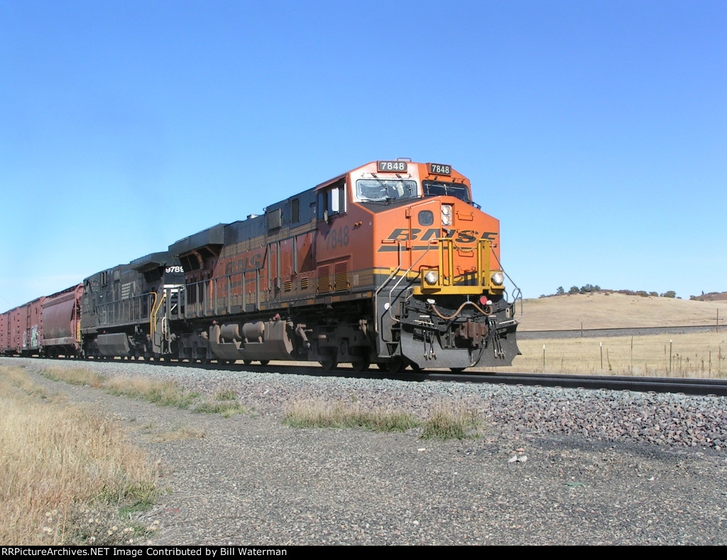 BNSF 7848 on South bound mechandise train